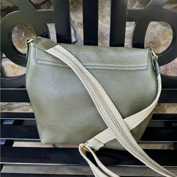 GiGi New York | Bags | Gigi New York Sage Green Andie Crossbody Bag ...